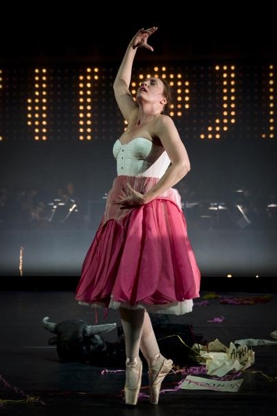 » BASEL/ Theater/ Grosse Bühne: LA TRAVIATA – PremiereOnline Merker