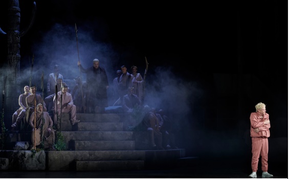 » STUTTGART/ Staatsoper: GÖTTERDÄMMERUNG. Mit dem Ross in den Himmel ...